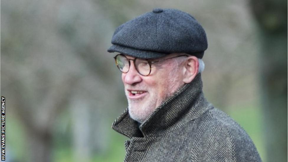 Eddie Butler: The remarkable life of the 'voice of rugby' - Dorset ...